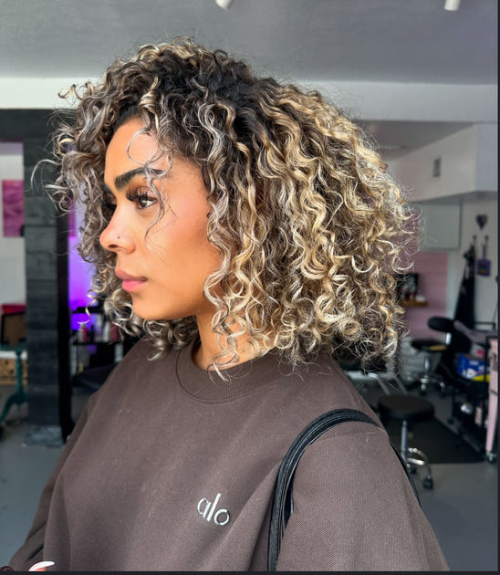 Level 2 Stylist Curly Cut (FIRST TIME CLIENT) – Thecurlloungesacramento